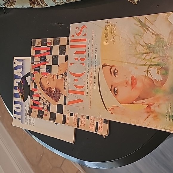Accents | Vintage 3 Magazines | Poshmark